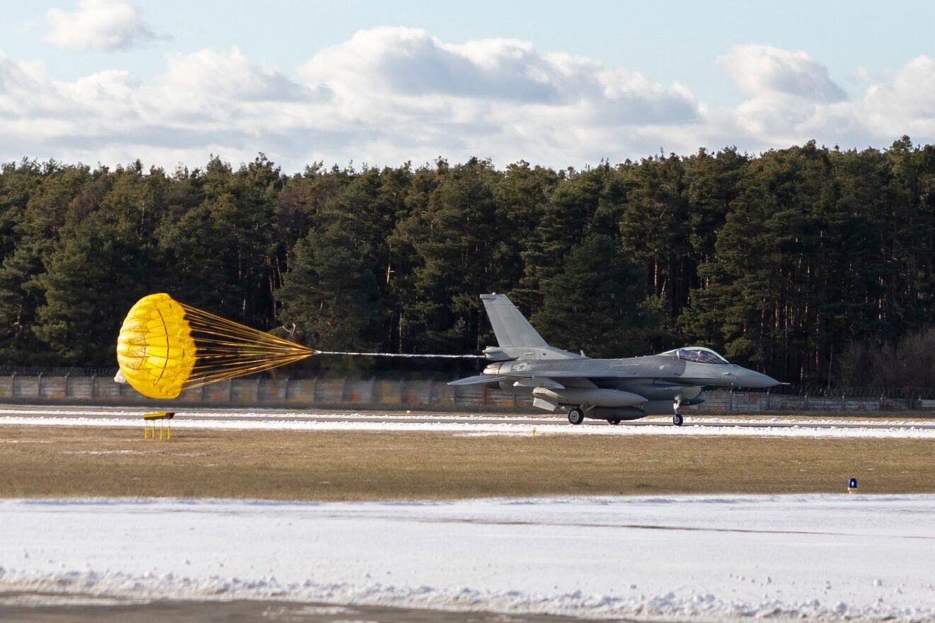 Na Slovensku už je desať stíhačiek F-16 - Future Army